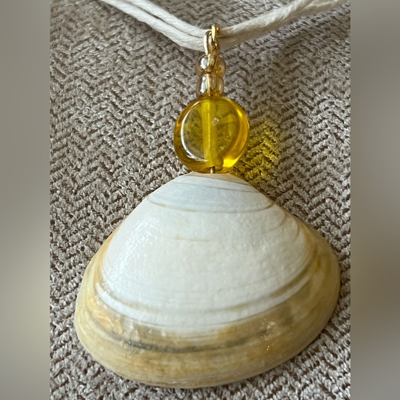 Hand Crafted | Jewelry | Handmade Seashell Made Of One White And Yellow ...